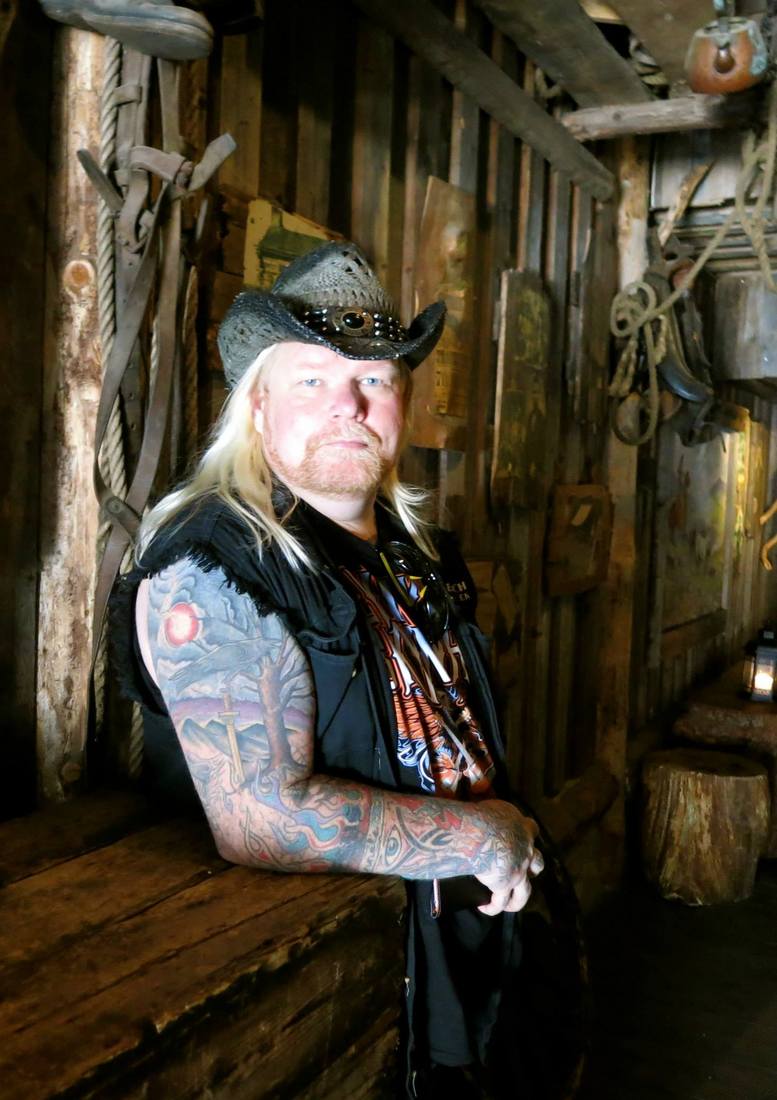 Pontus J Back - Official Website - NEWS & BLOG